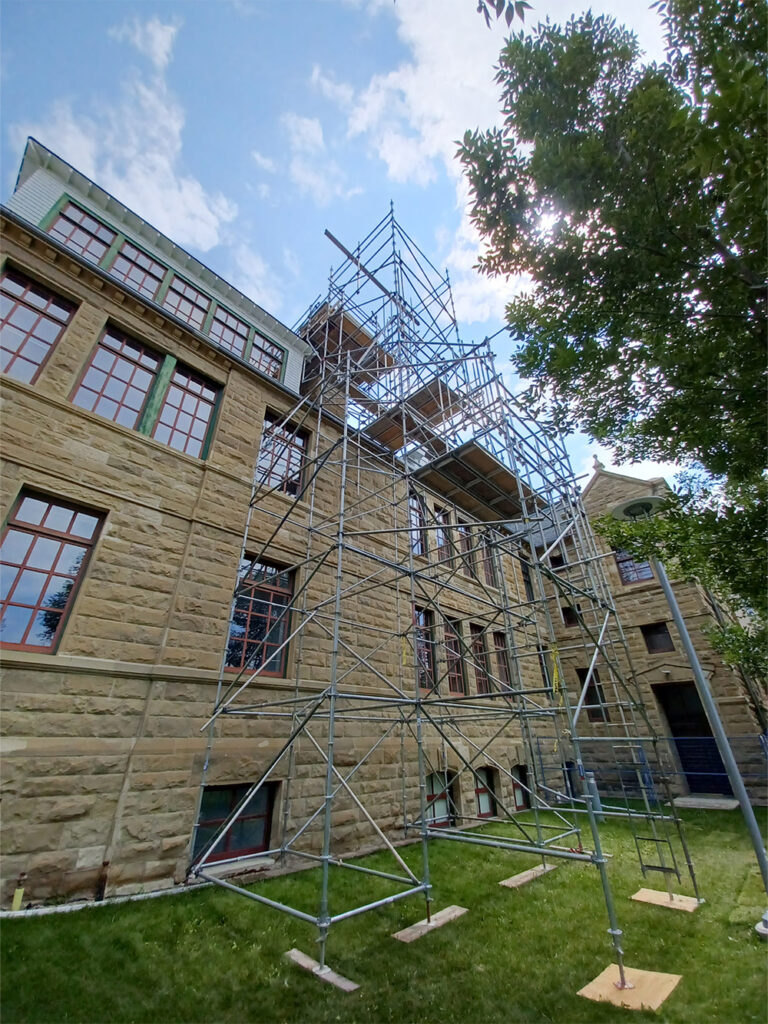 Calgary Scaffolding Project – Dr. Carl Safran Center Commercial Scaffold